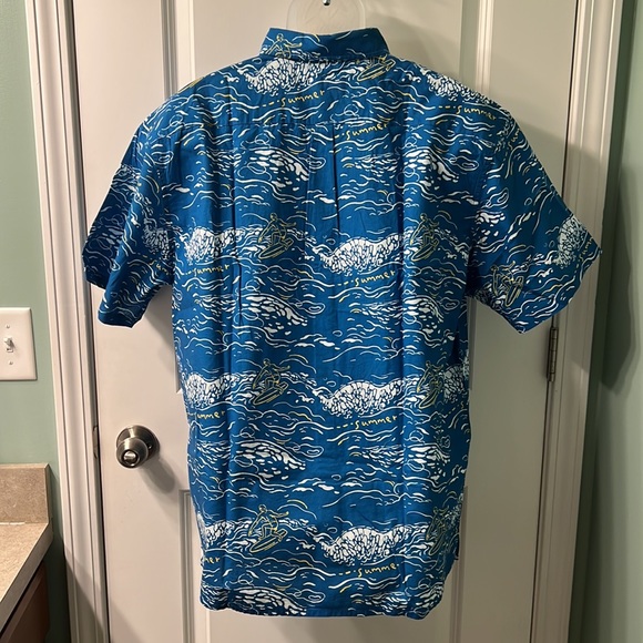 YIUME(DAVID'S WEAR) | Shirts | Wave Runner Ocean Waves Calssic Print ...
